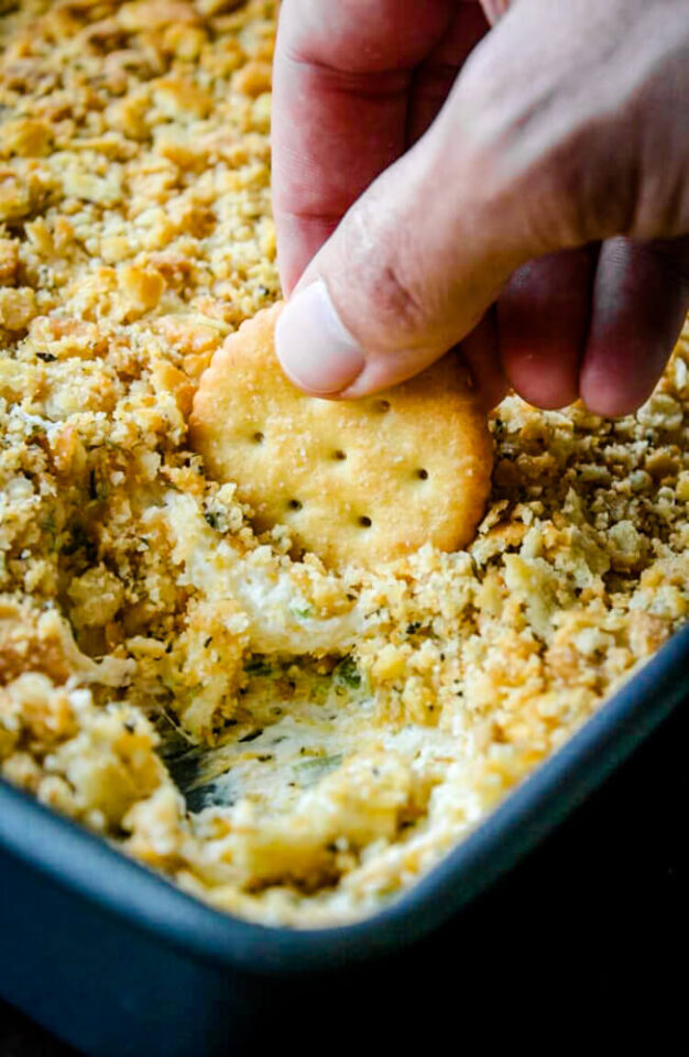 Jalapeno Popper Dip with Ritz Crackers - Daily Appetite